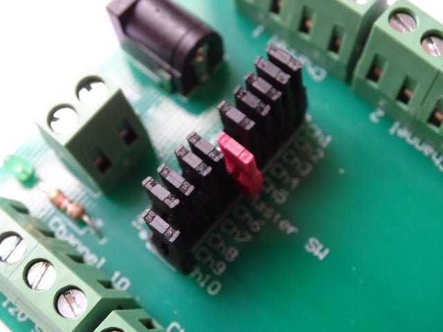 12V switchable power distribution board Mk 2 – Hobby Trax US